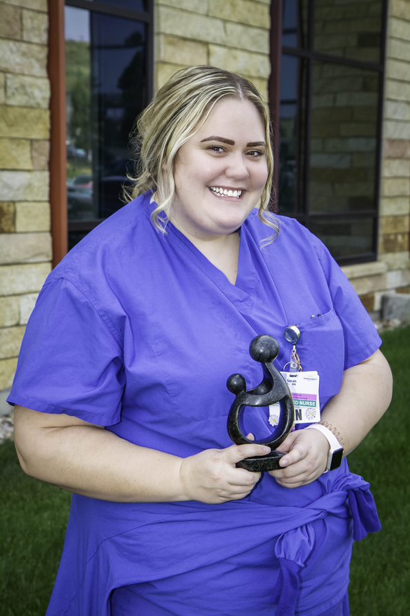 Sarah Rathbun, RN, receives DAISY Award - Monument Health