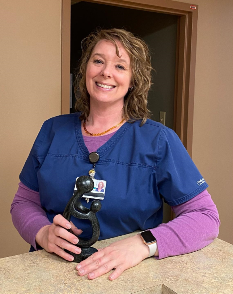 Jennifer Stewart, RN, receives DAISY Award - Monument Health